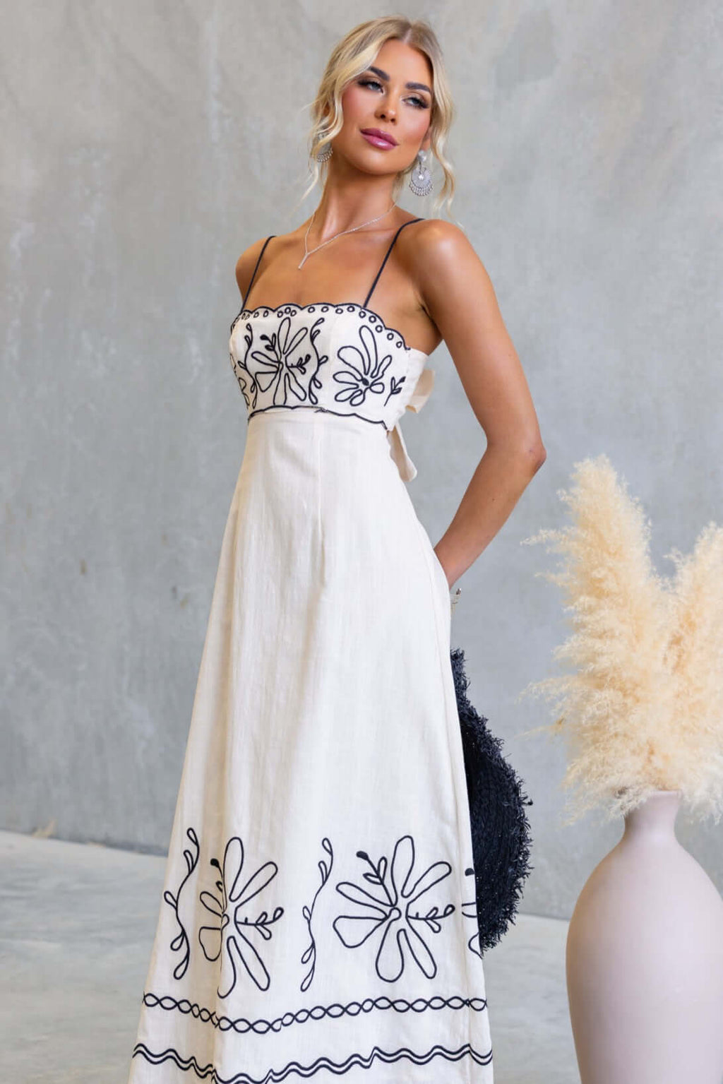 Homestead Midi Dress – Amaroso Boutique