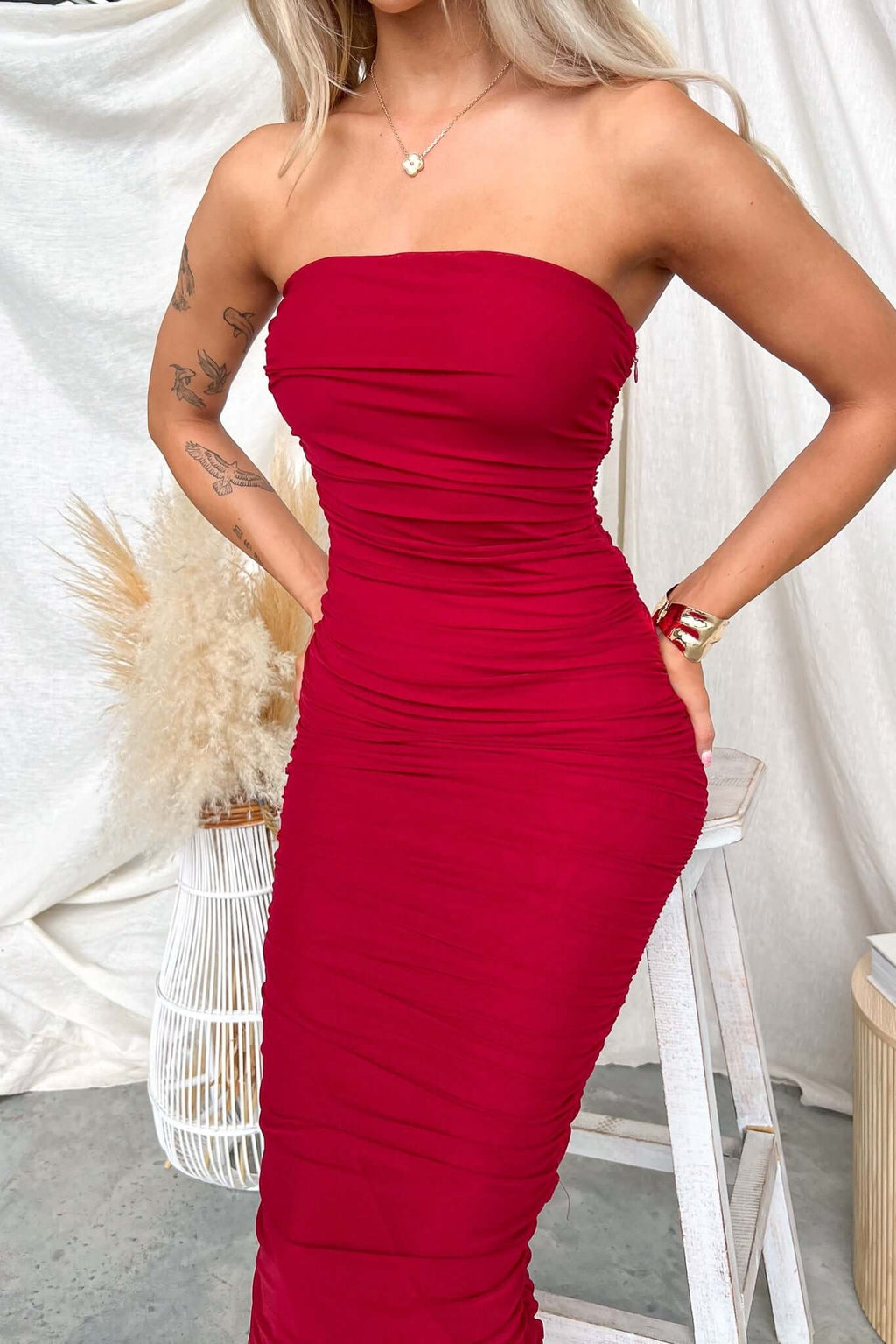 Compelling Midi Dress – Amaroso Boutique