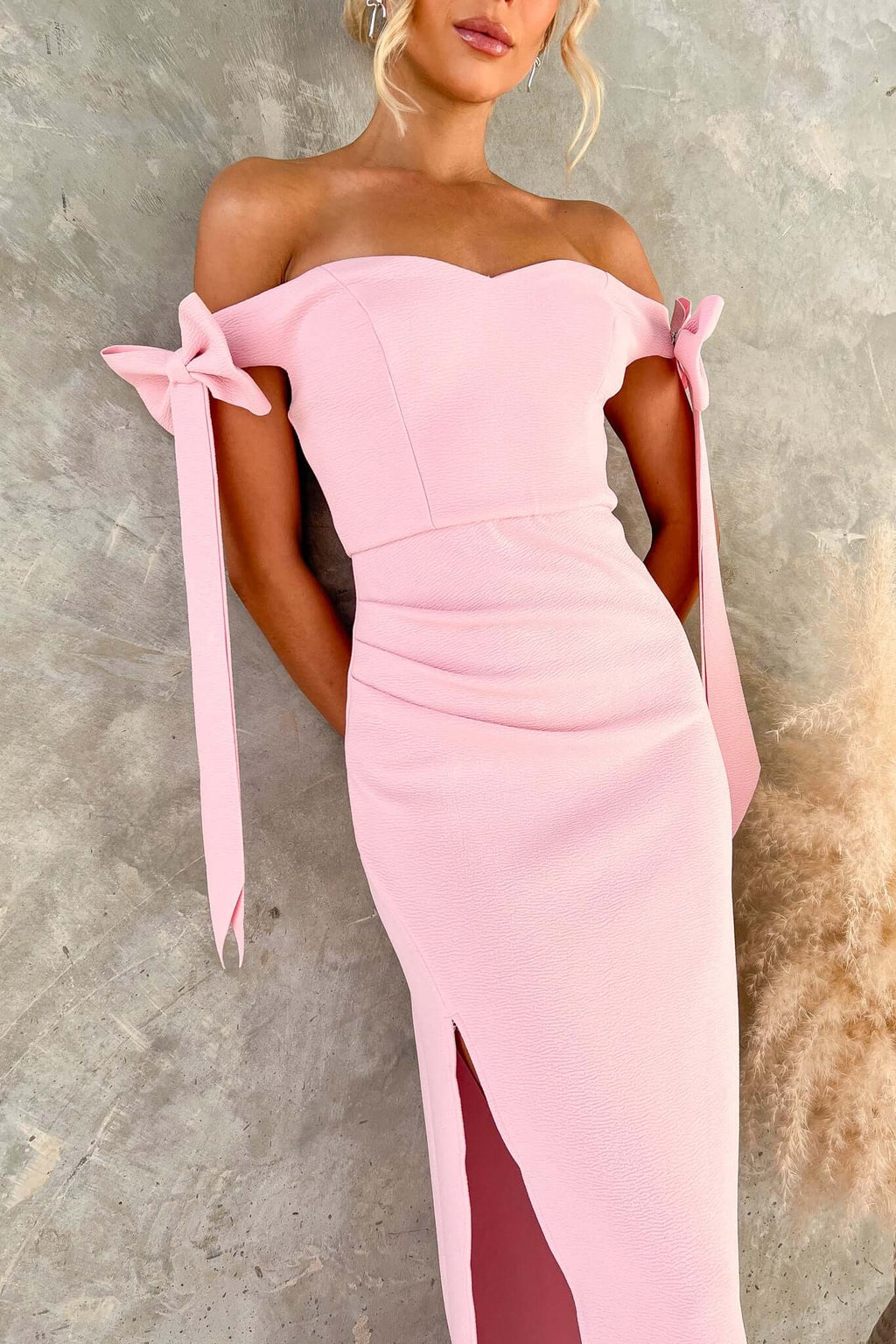 Tavisha Maxi Dress - Elegant Off-Shoulder Design – Amaroso Boutique